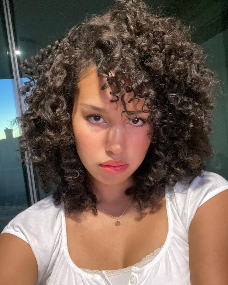 Sofia Wylie On Instagram Huh Sofia Wylie Curly Hair Styles