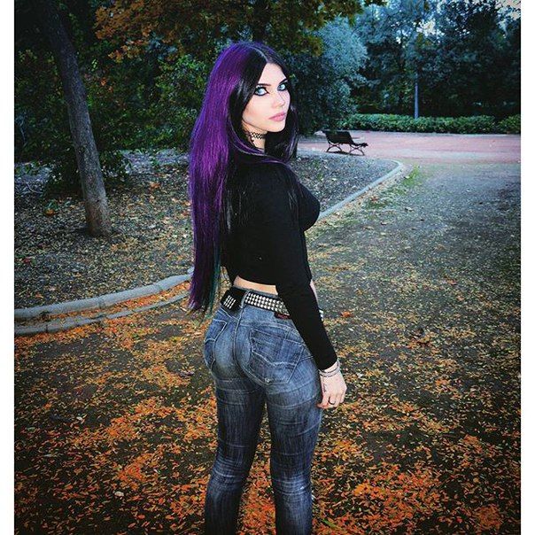 Pin Su Dayana Melgares