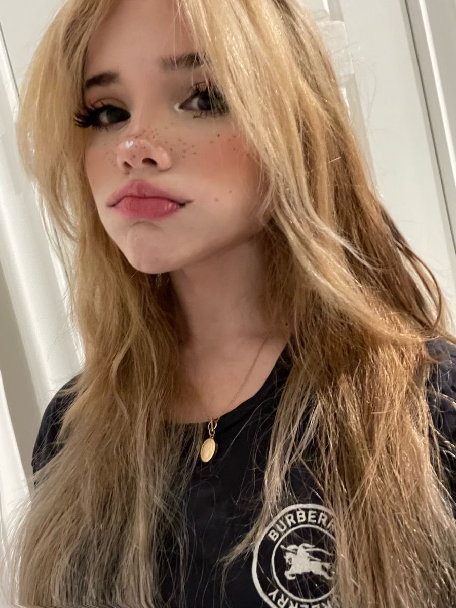 Egirl Selfie Shot Hair Styles Egirl Makeup Egirl Makeup Looks