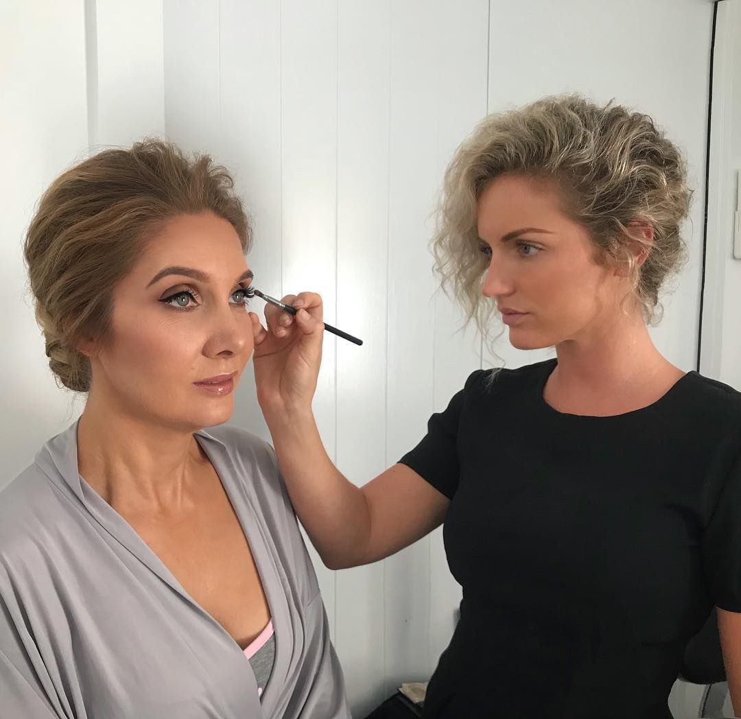 Different Eye Shapes For Proper Makeup Application Simple Eye Makeup