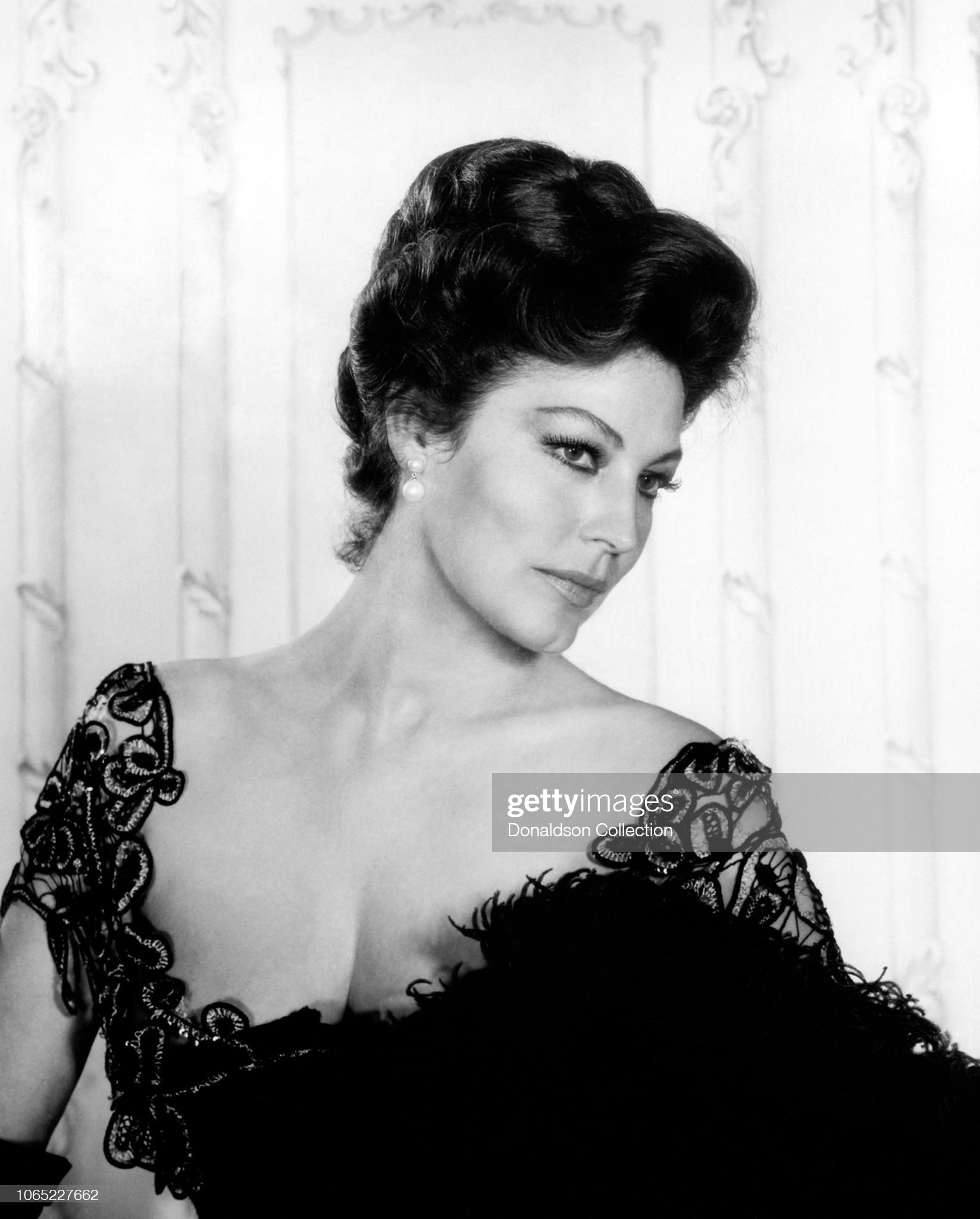 News Photo Actress Ava Gardner In A Scene From The Movie 55 Hollywood Icons Vintage