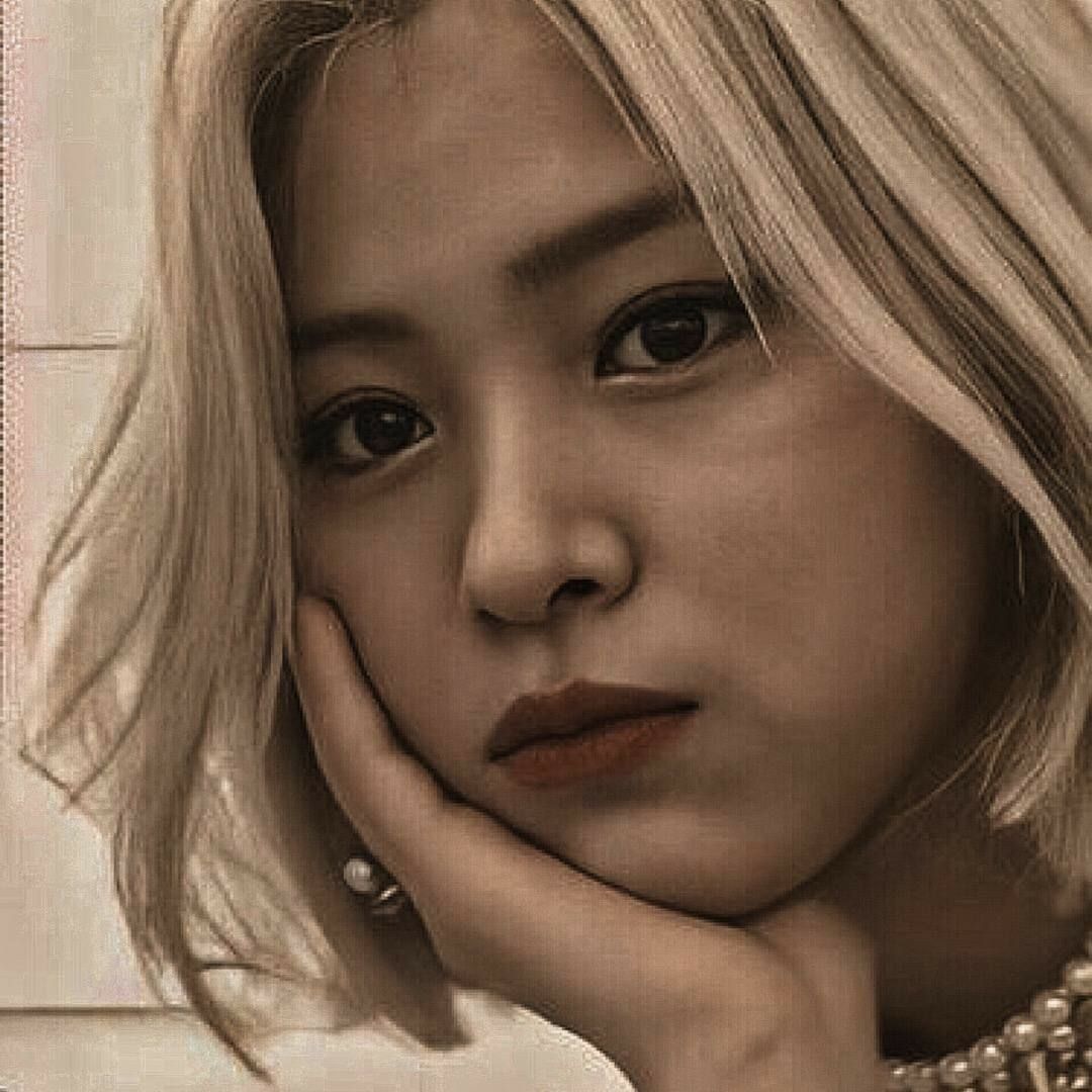 Girl Group Pictures Alya Vintage Aesthetic Beautiful World Gurl Itzy Aesthetic Pictures