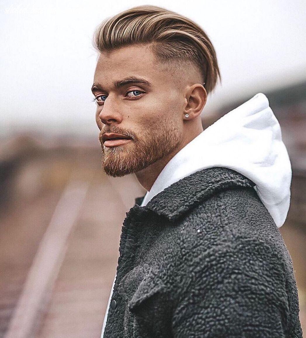 12 Slicked Back Hair Undercut Penteado Masculino Cabelo Grande Barba E Cabelo Cabelo Masculino
