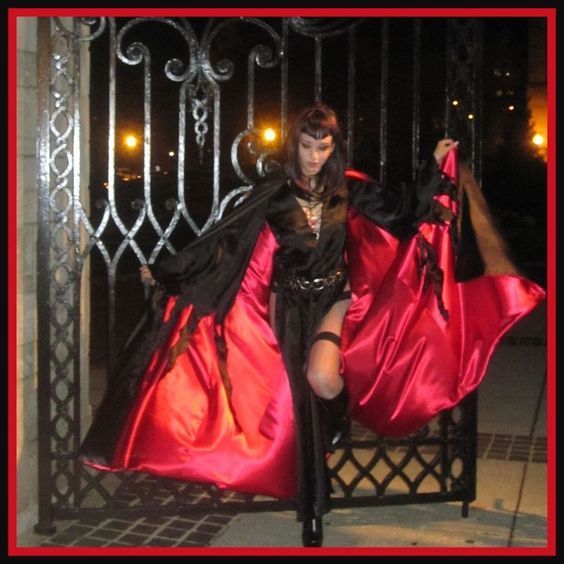 Black And Red Satin Cape Fashions Very Sexy Halloween Fancy Dress