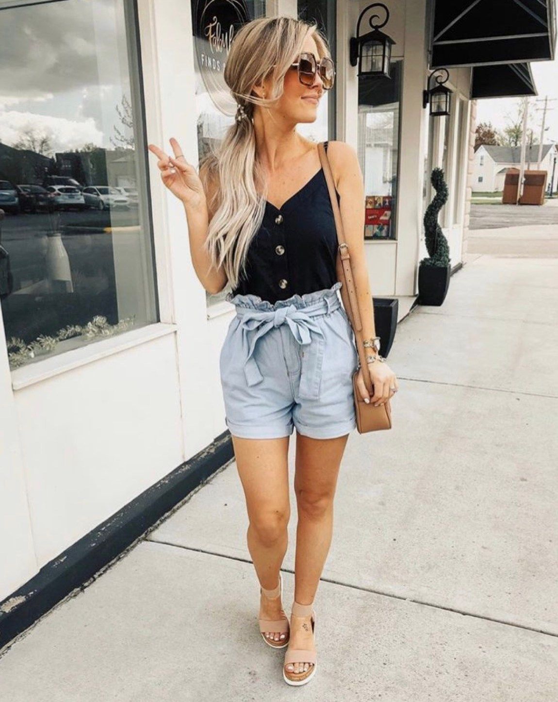 7 Perfect Summer Shorts Outfit Ideas For Every Style Diy Darlin Summer Day Outfits Short