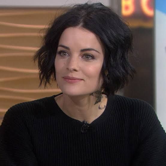 Jamie Alexander As Eve Dallas In 2022 Jamie Roarke Alexander