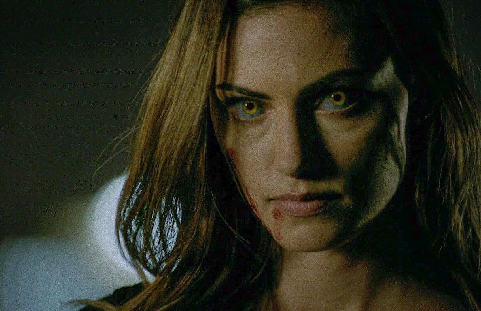 Hayley Marshall The Originals Phoebe Tonkin Hayleymarshall Phoebetonkin Phoebe Hayley