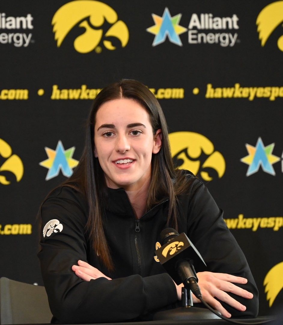 Iowa Hawkeyes Guard Caitlin Clark Goes Viral For Incredible Community