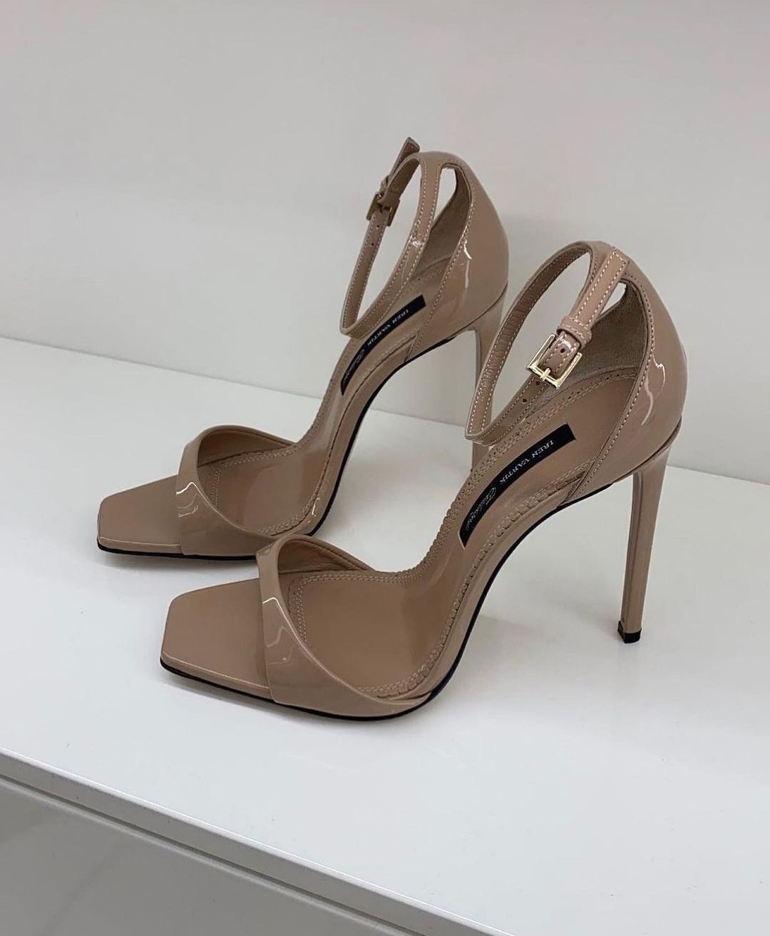 Pin By Shiv Patel On ट्रेंडी फुटवियर Heels Fashion Shoes Cute Shoes
