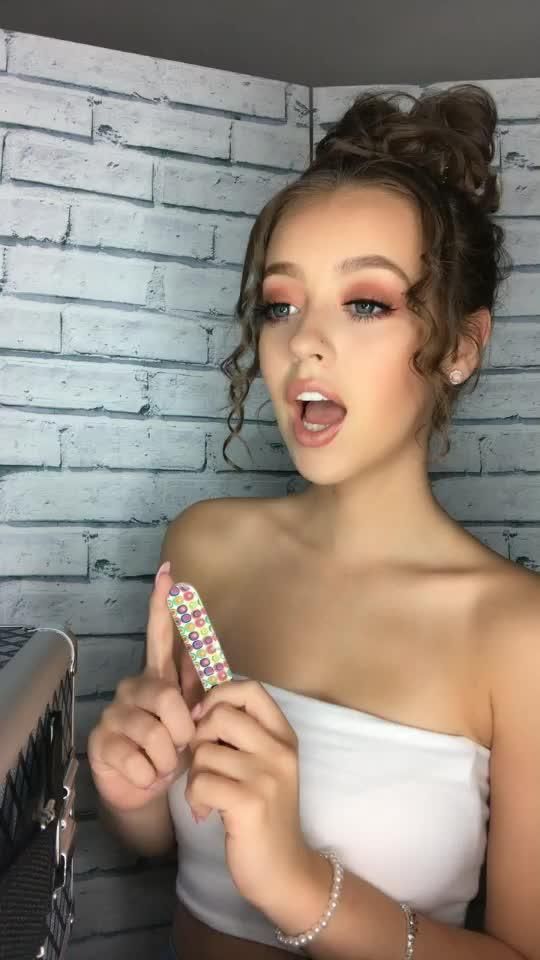 Chloe Rose On Tik Tok Including Musically Global Video Community Chloe Rose Makeup Looks