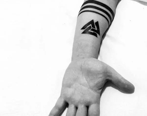 12 tatuagens vikings e seus significados – Artofit 12 tatuagens vikings e seus significados – Artofit