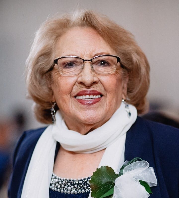 80 Decent And Wonderful Hairstyles For Women Over 70
