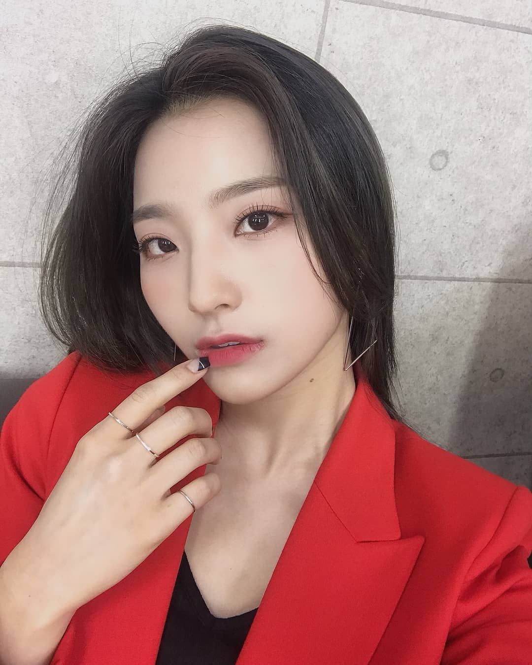 Saerom Fromis 9 Saerom Kpop Girl Groups Kpop Girls