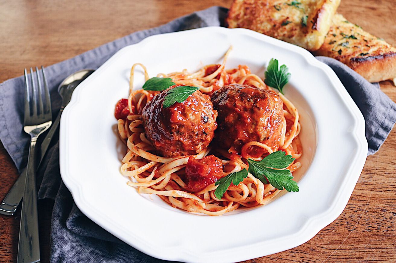 Linguine And Meatballs Recipe Meatballs Recipes Linguine