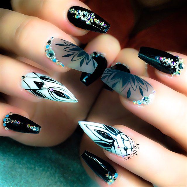 Best Black Stiletto Nails Designs For Your Halloween Artofit
