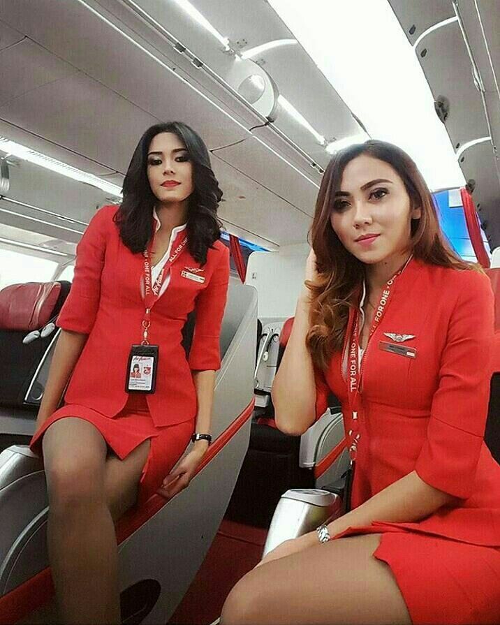 Pin On People Airline Cabin Crew