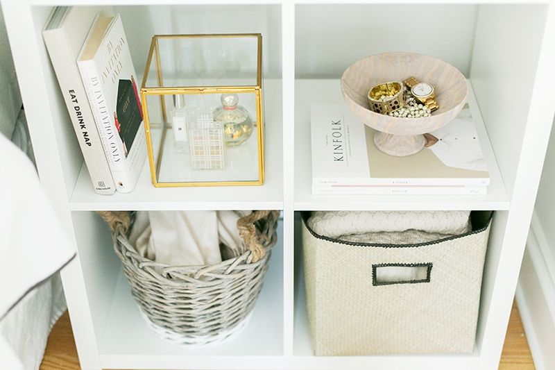 3 Ways To Style And Use Ikeas Kallax Expedit Shelf The Everygirl