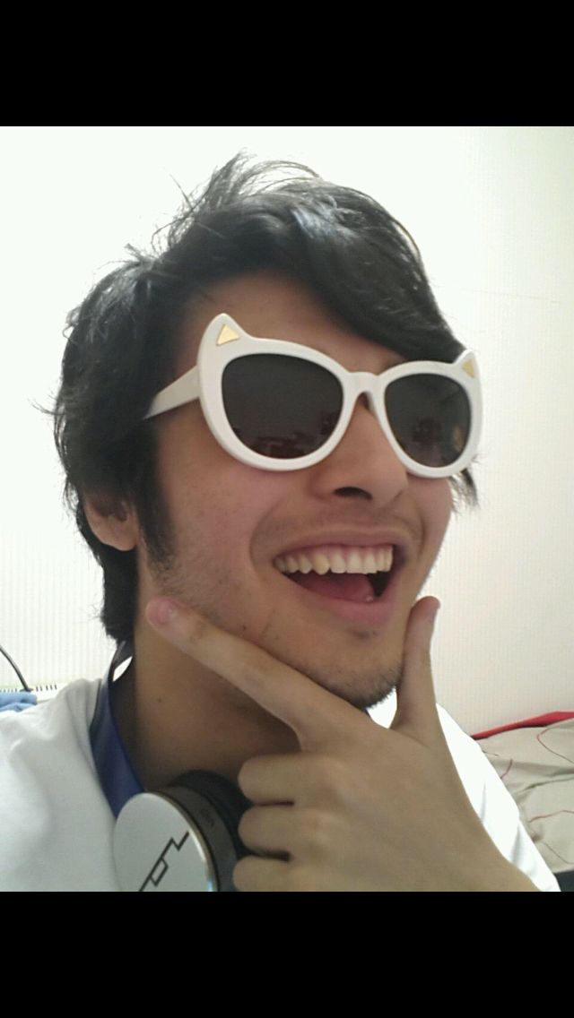 The Anime Man From Youtube Joey Is Freaking Hilarious Danisnotonfire Amazingphil Glasses