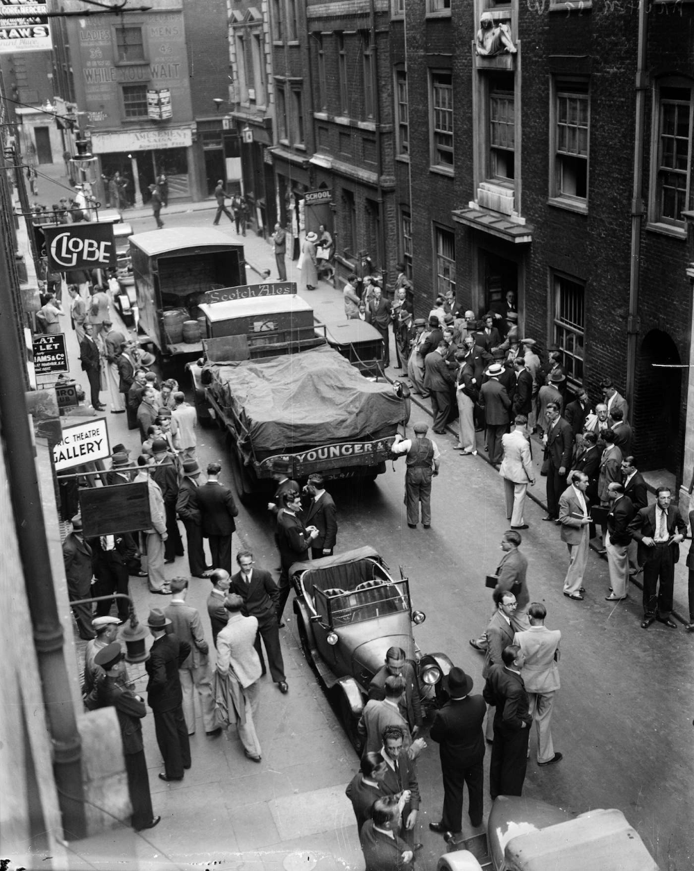 Fascinating photos of london s soho between the wars – Artofit Fascinating photos of london s soho between the wars – Artofit