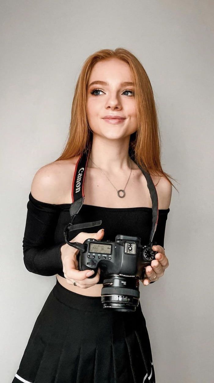 Gorgeous Redhead Gorgeous Women Girls With Cameras Red Hair Woman