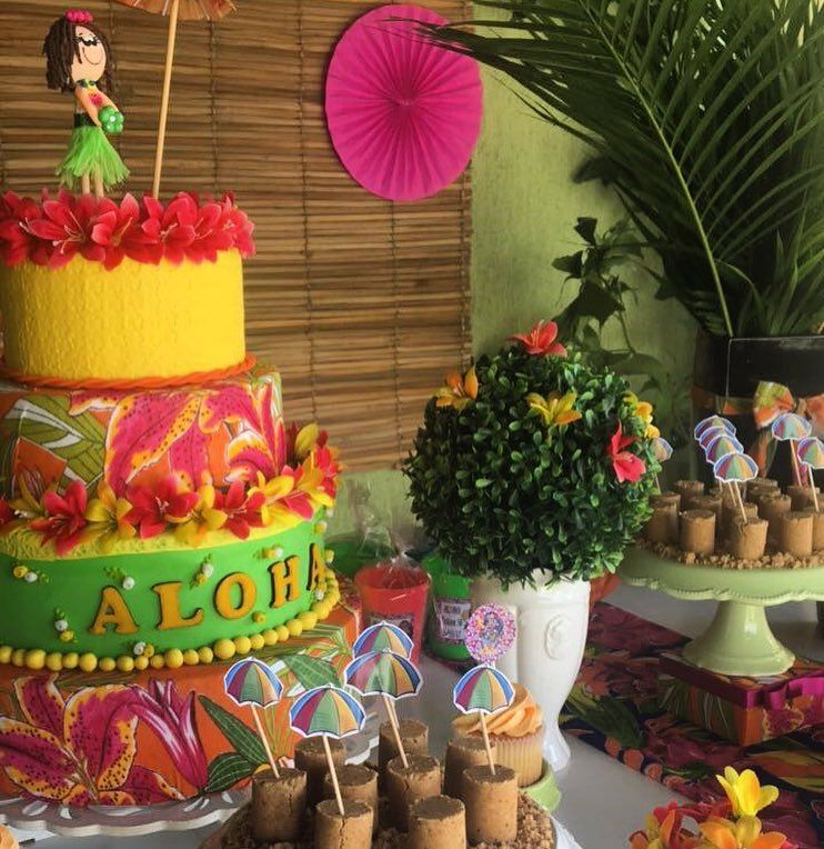 Festa Havaiana 80 Ideias E Tutoriais Para Criar Uma Decoração Colorida Luau Theme Party Pool