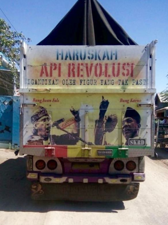 39 Inspirasi Kata Kata Lucu Di Bak Truk Jawa Terlengkap Kumpulan