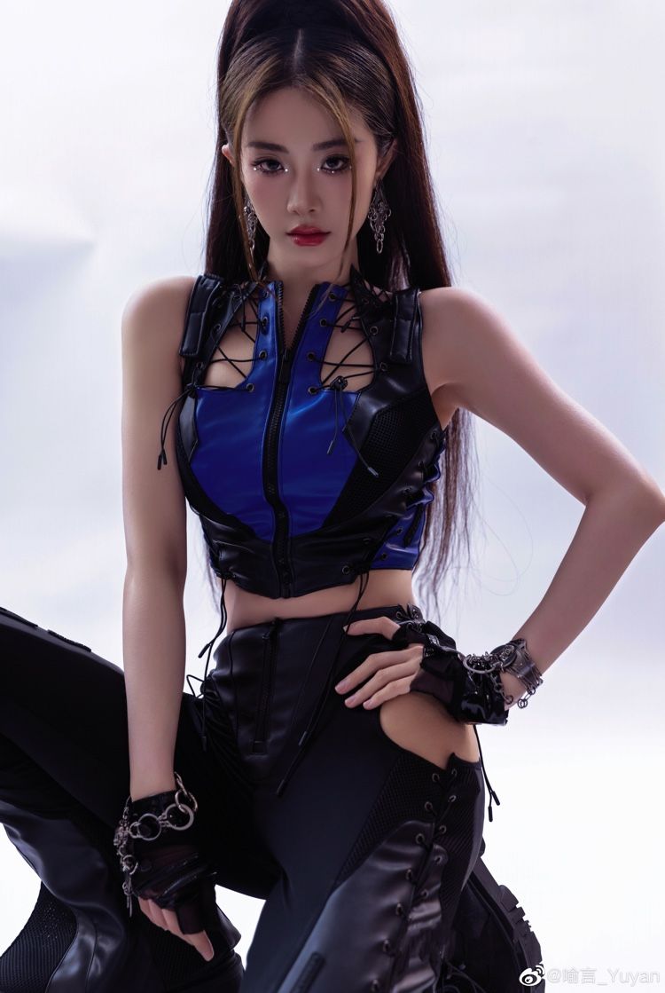 Pin By Pia On Cbiz Korean Fashion Kpop Inspired Outfits Korean