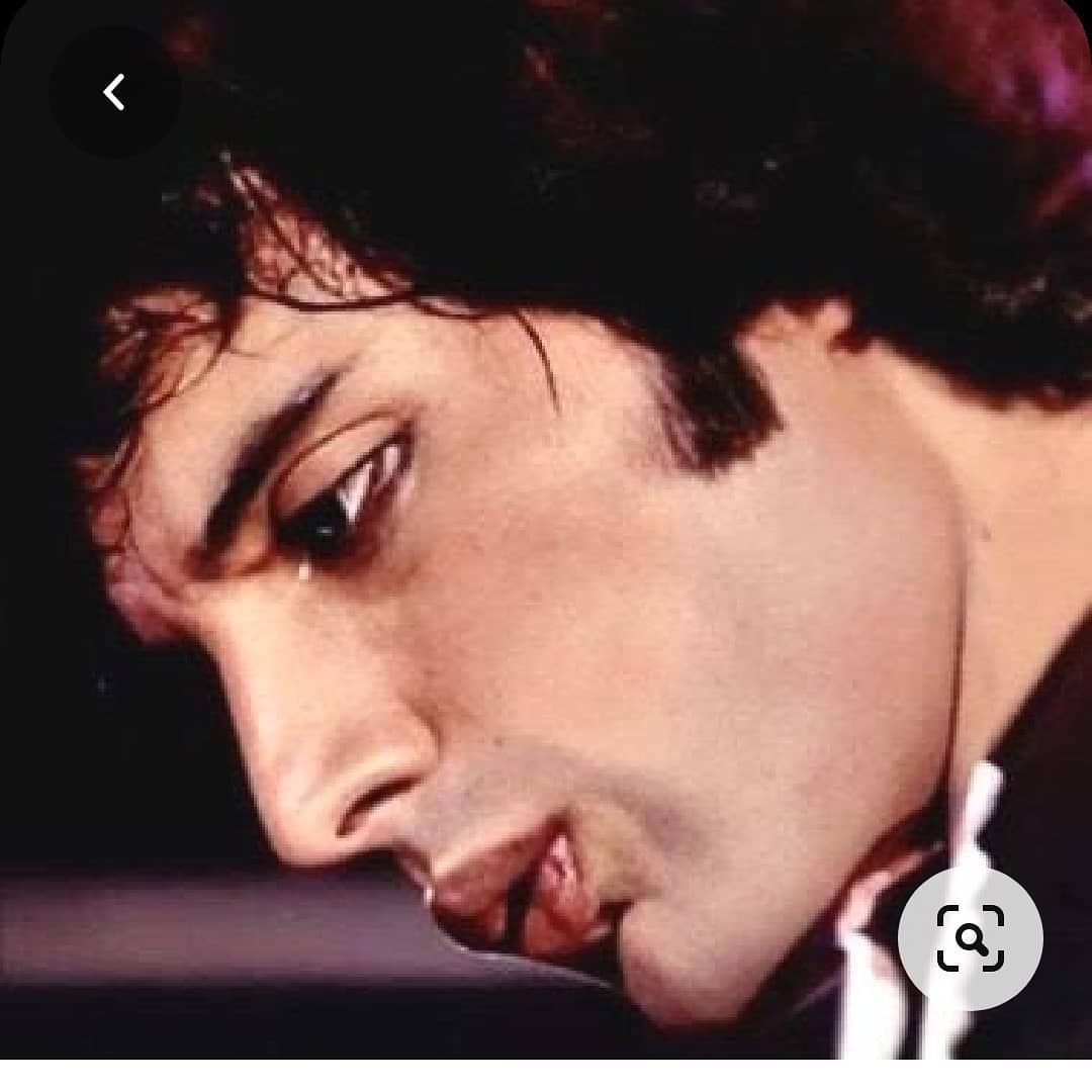 Freddie Mercury Love On Instagram Freddie Mercury Legend π οΈ Mouth To Kiss ππππππ