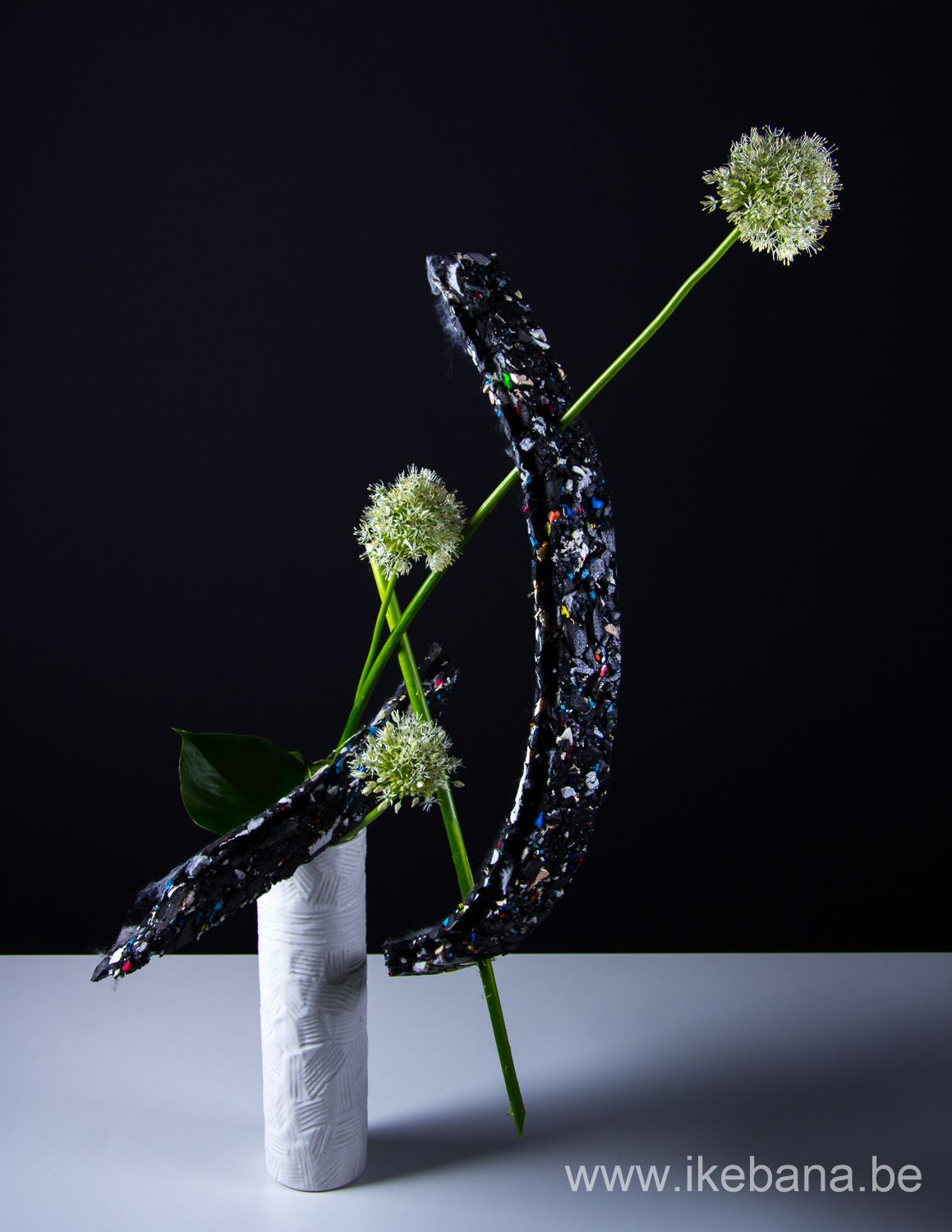 Ikebana With Unconventional Materials Ikebana Ilse Beunen Ikebana