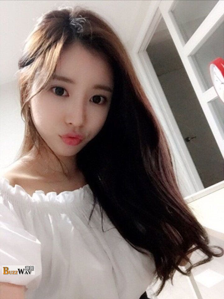 Kim Jeongs Instagram Twitter And Facebook On Idcrawl