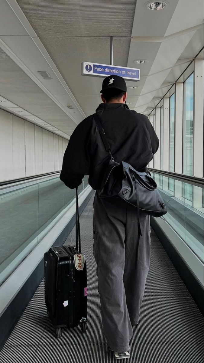 Pin By Adrianrogz On Inspo © Airport Fits Airport Outfit Men Mens Outfits