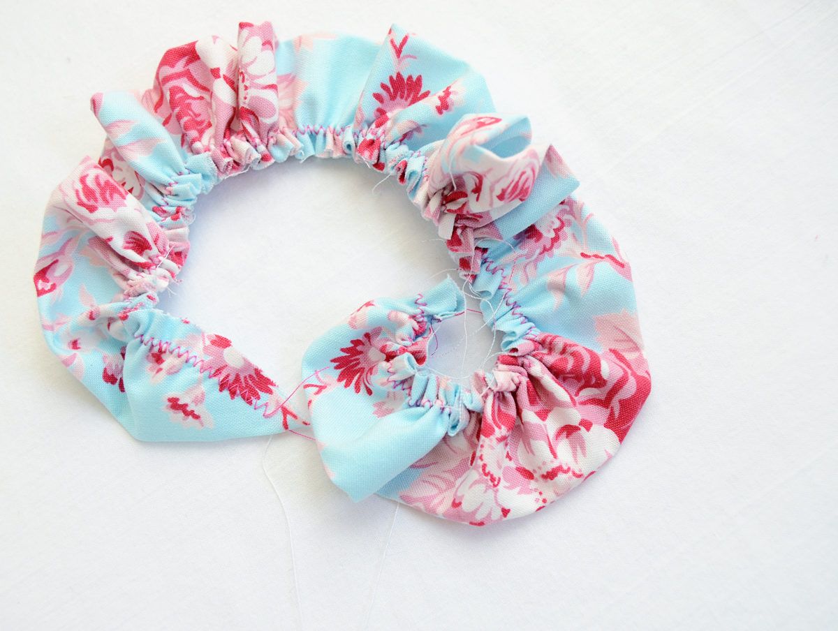 How To Make A Fabric Rosette Threads Fabric Rosette Rosettes Fabric Flowers