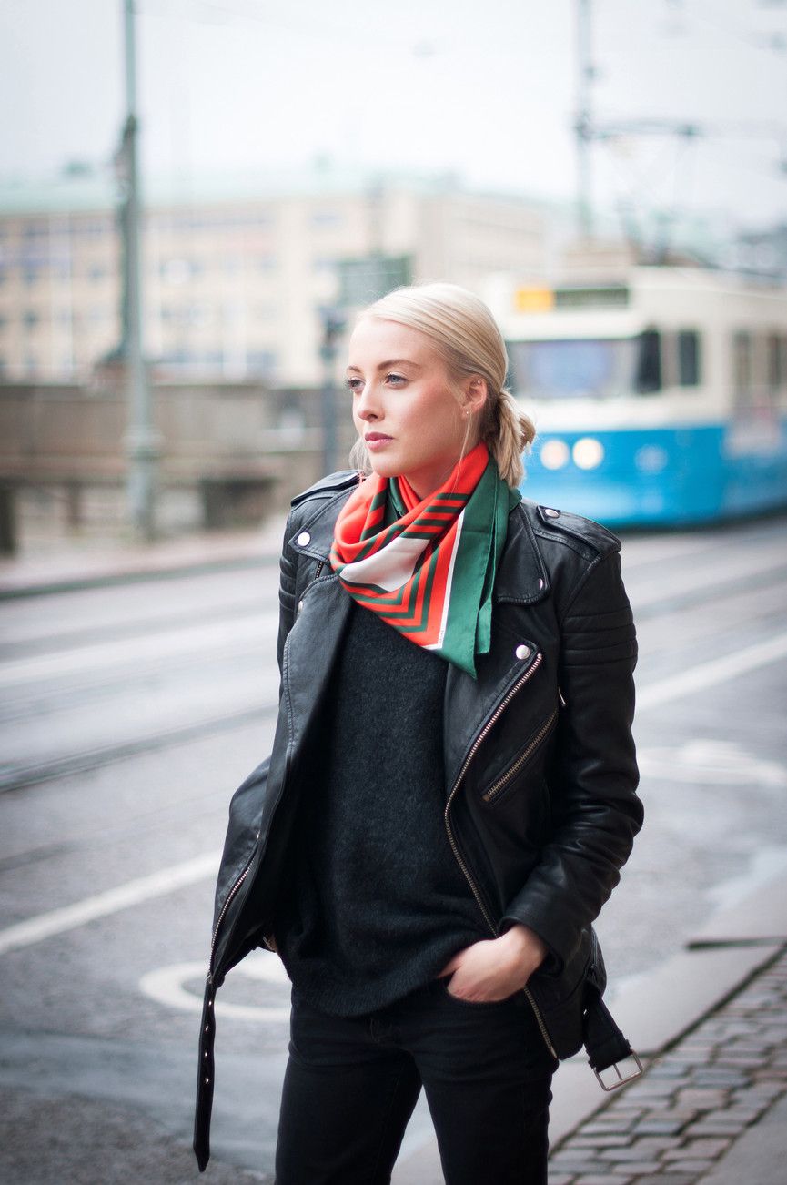 Scarf Leather Jacket Fashion Style Ways To Wear A Scarf Fashion