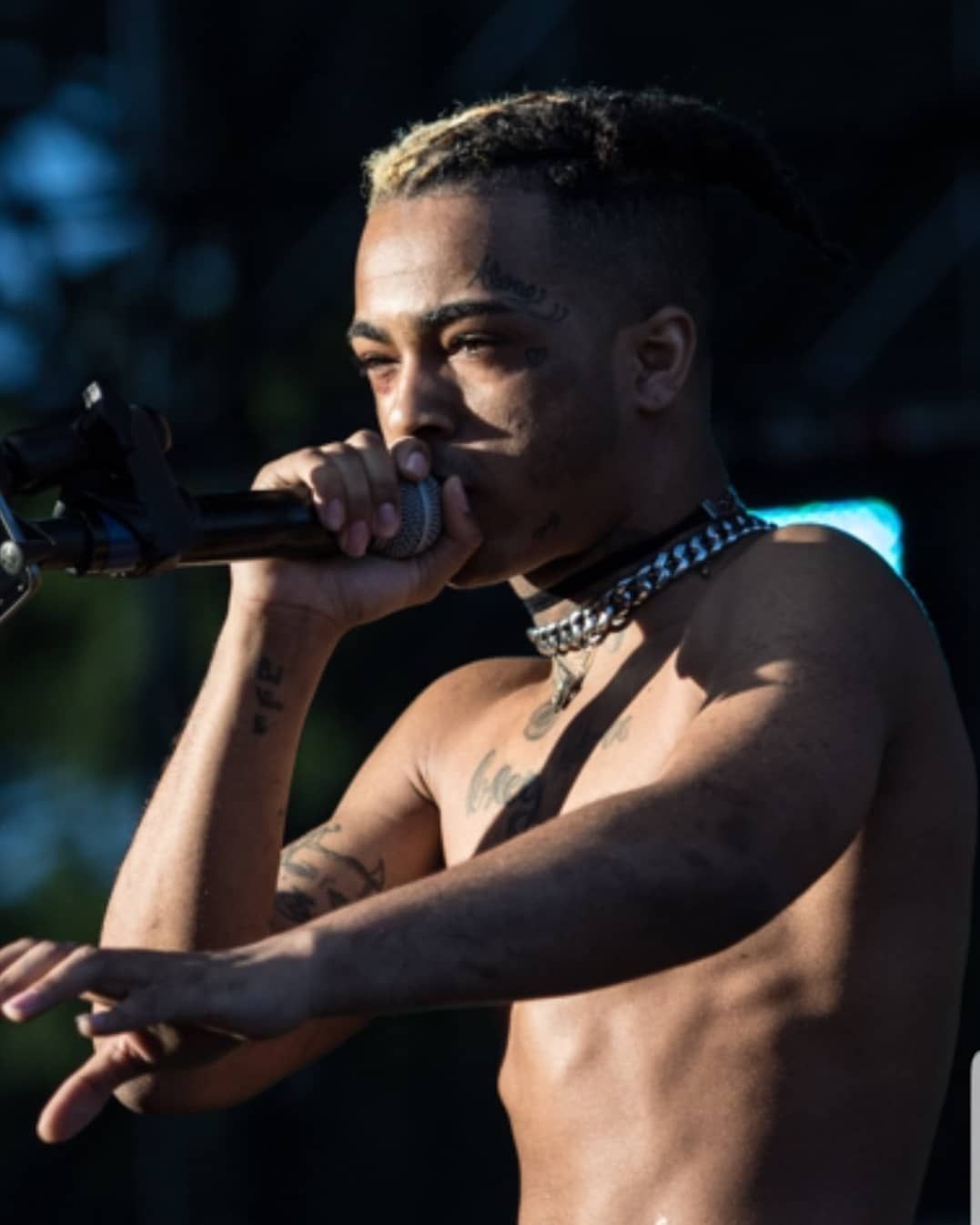 Pin On Xxxtentacion Make Out Hill