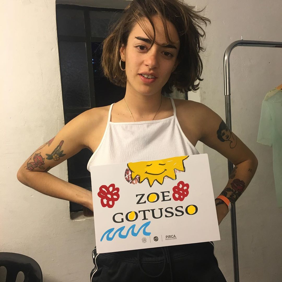 Zoe Compartió Una Foto En Instagram 💿💐🐁💕🐨 Hoy Spoileo Unas Canciones Nuevas En Dildafeminista