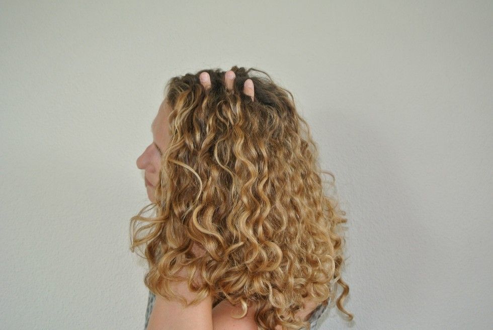 Shaking Your Curls Curls Curled Hairstyles Curly Girl Method
