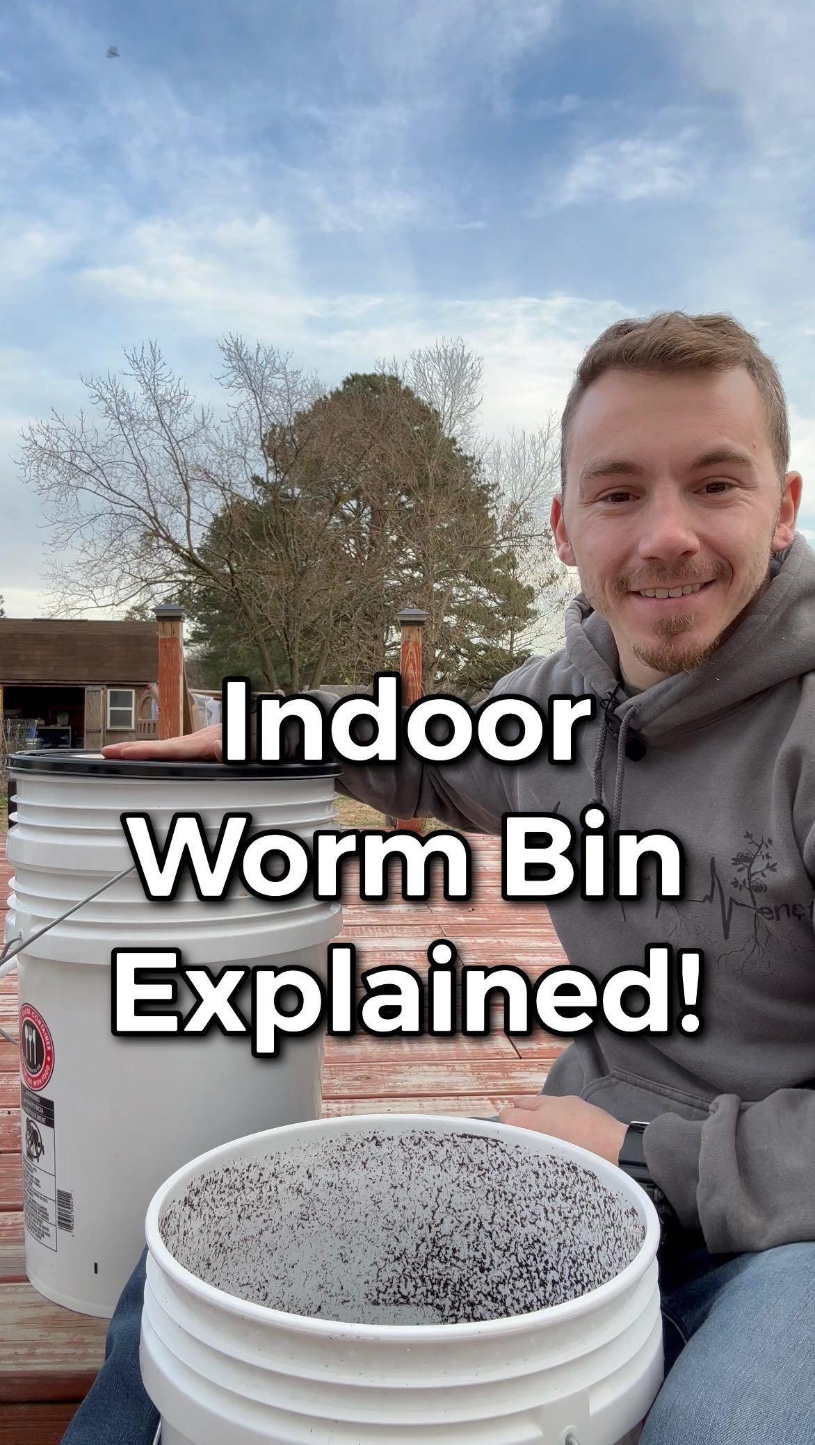 Indoor Worm Composting System Explained The System Uses Three Buckets The Bottom Bucket Is