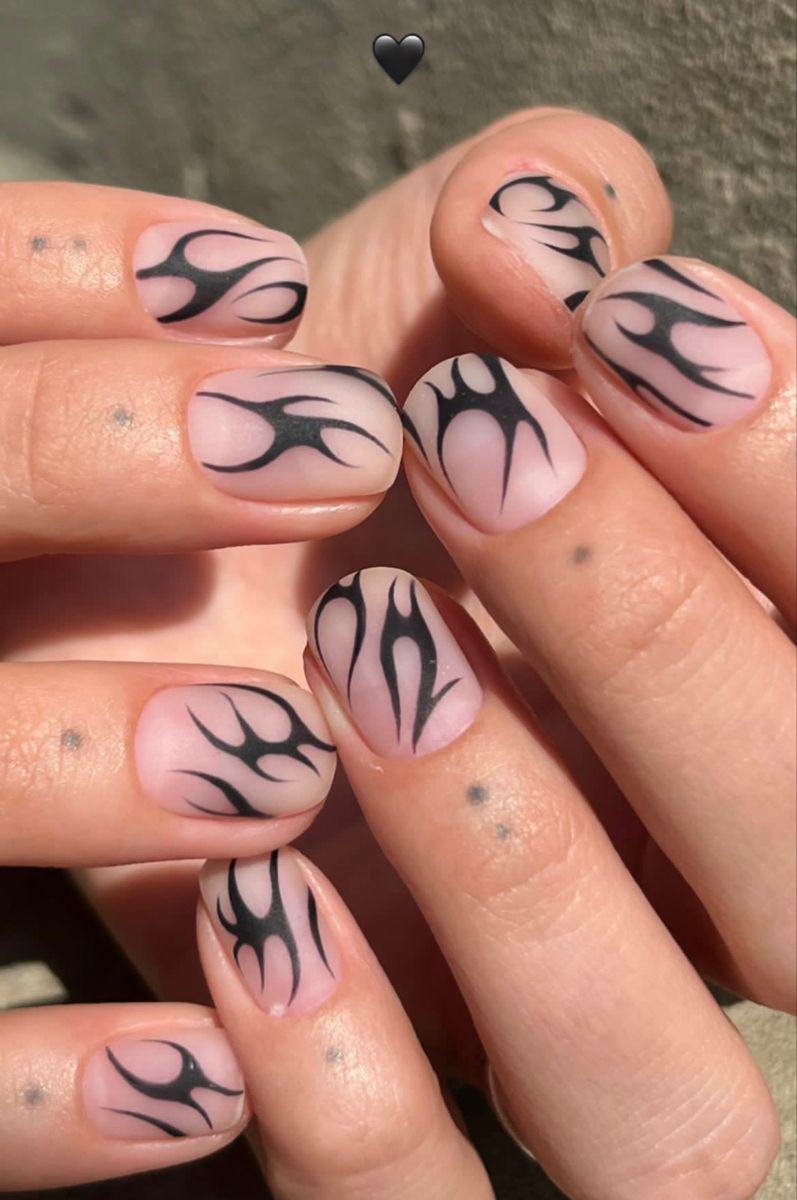 Pin By •༺☾༻• On Ideas 4 Mani ⛓ Punk Nails Swag Nails Grunge Nails