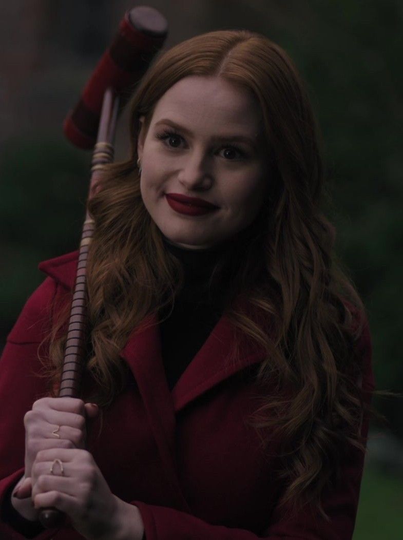 Cheryl Blossom Riverdale Riverdale Cheryl Riverdale Cast Lily Evans Girl Photo Poses Girl